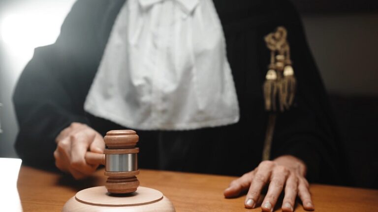 What Are Compoundable and Non-Compoundable Offences? A Complete Legal ...